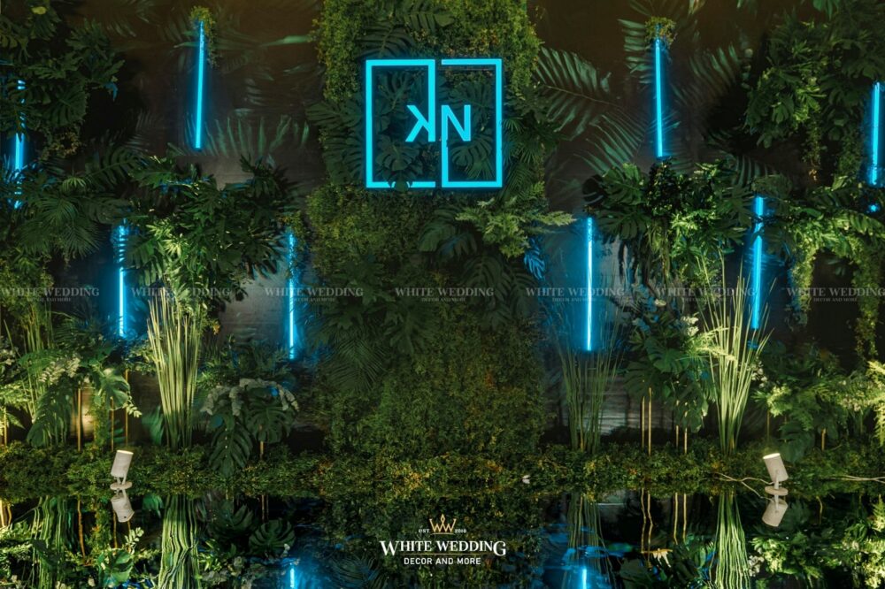 TRON: LEGACY Wedding – WHITE WEDDING Decor & More