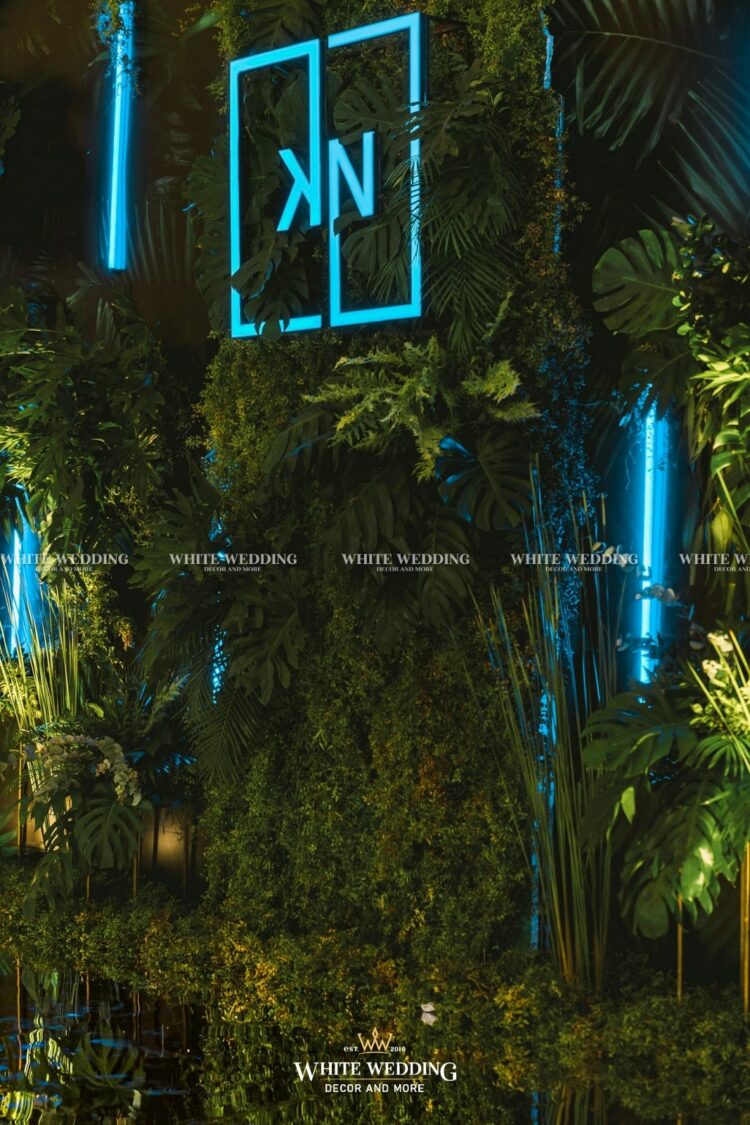 TRON: LEGACY Wedding – WHITE WEDDING Decor & More